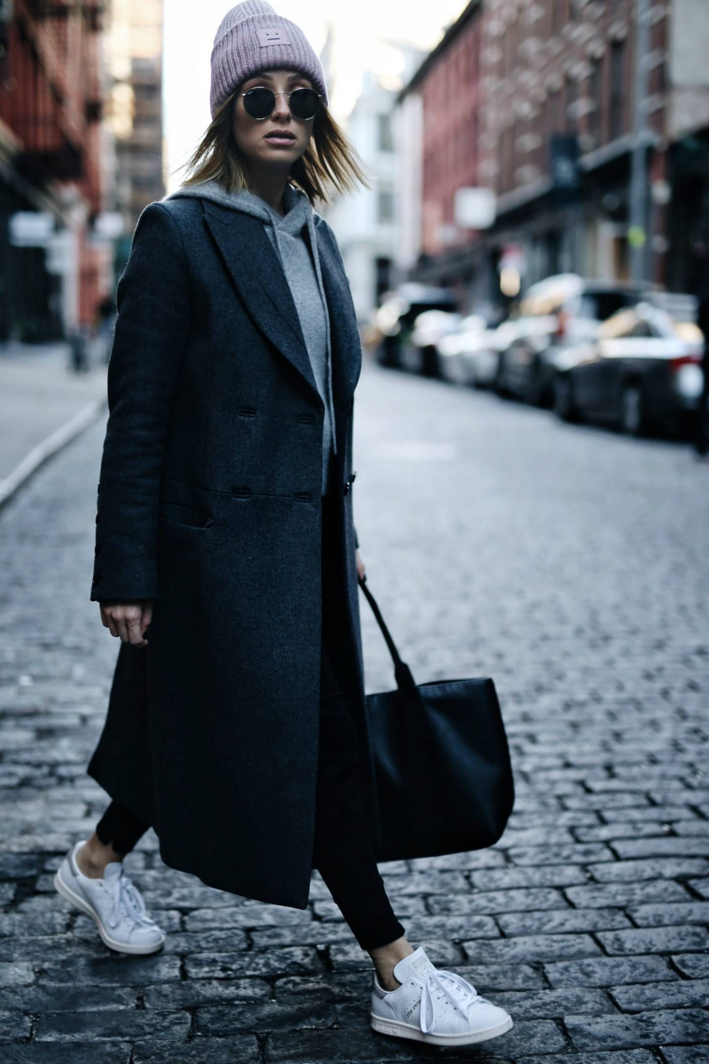 HOW TO LOOK GOOD WEARING SWEATS | The August Diaries