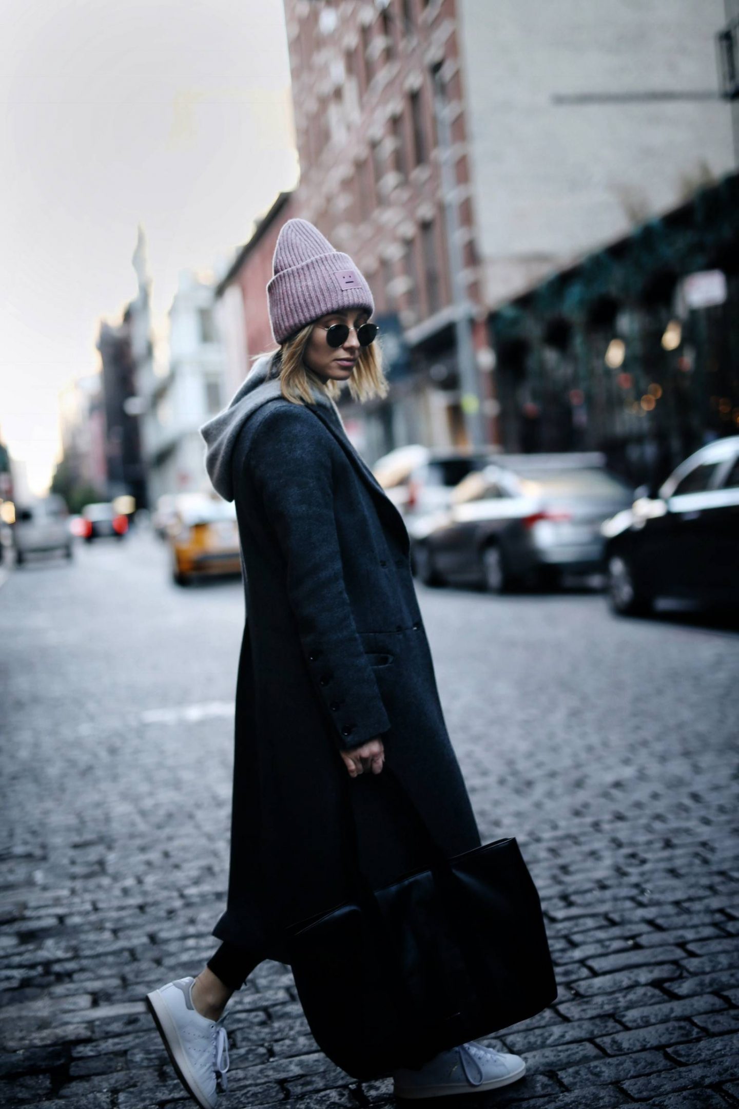 HOW TO LOOK GOOD WEARING SWEATS | The August Diaries
